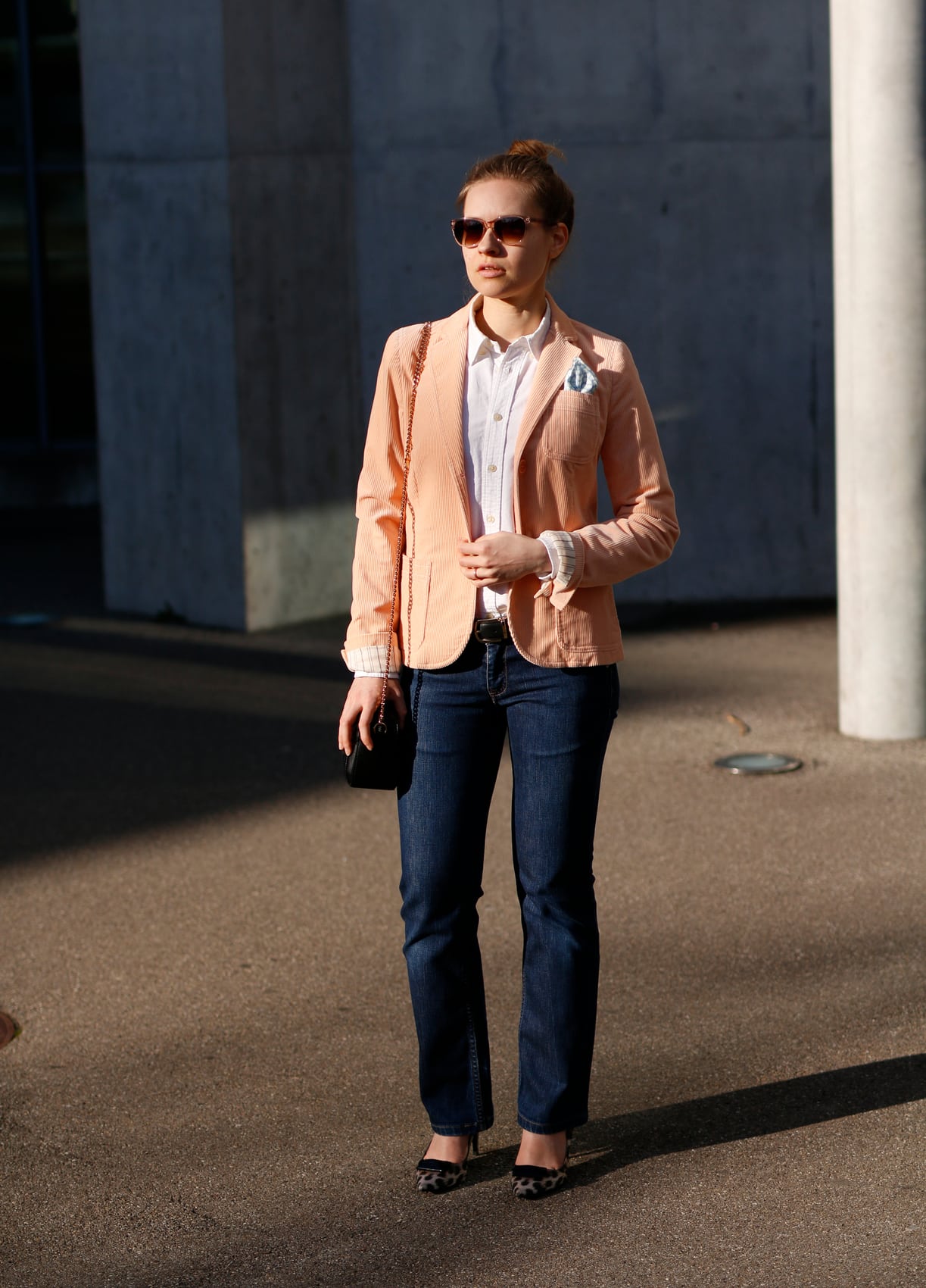 How to Wear a Blazer With Jeans Like Katie Holmes