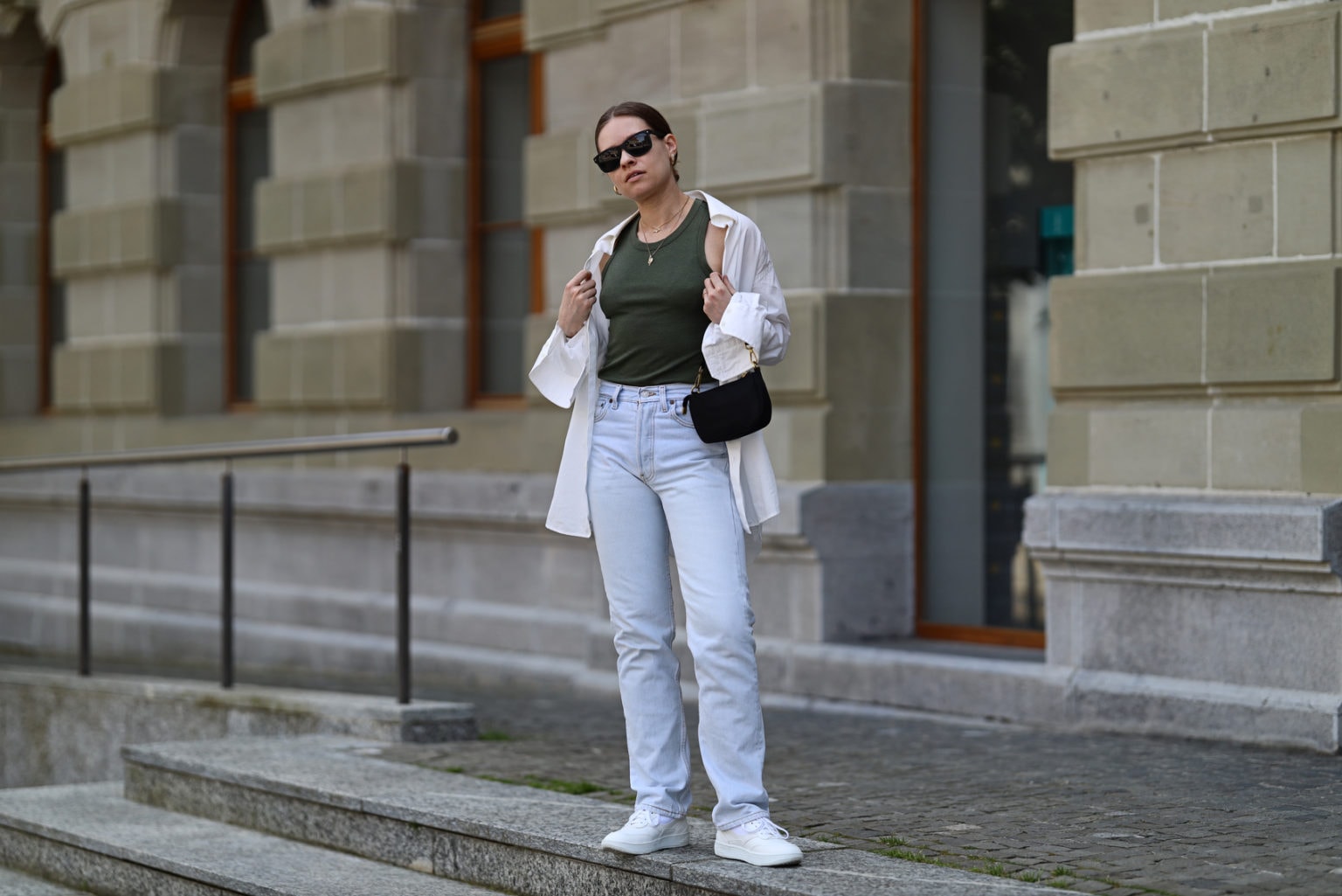 Clean Girl Aesthetic: 5 Clothing Must-Haves & Outfit Ideas