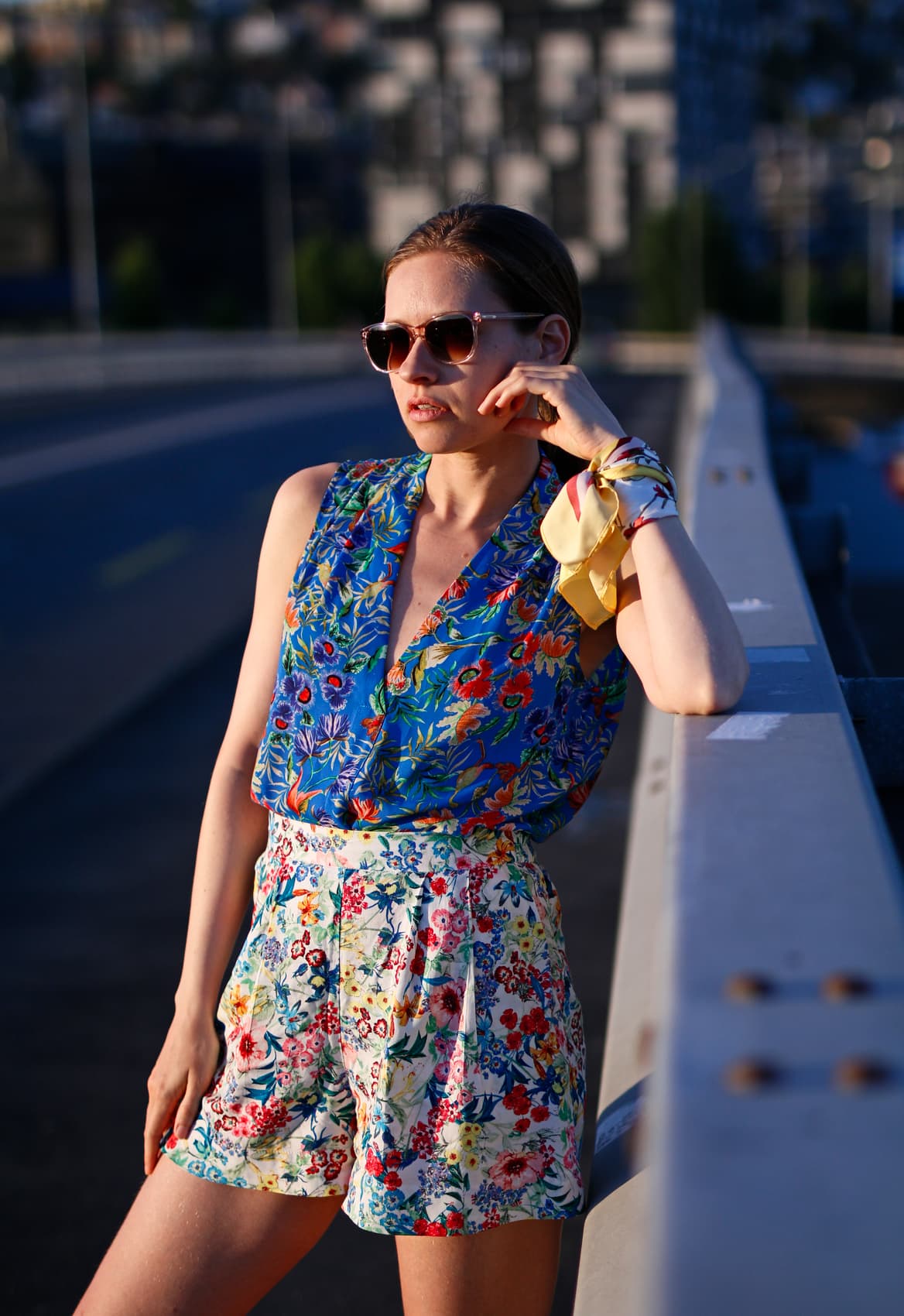 9+ Unique Ways to Wear a (Vegan) Silk Scarf: Fresh Style Ideas
