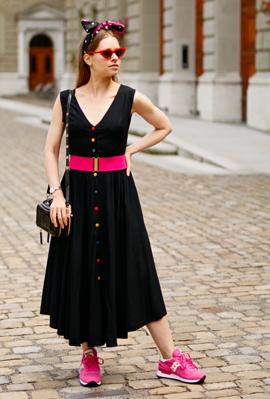 9+ Unique Ways to Wear a (Vegan) Silk Scarf: Fresh Style Ideas