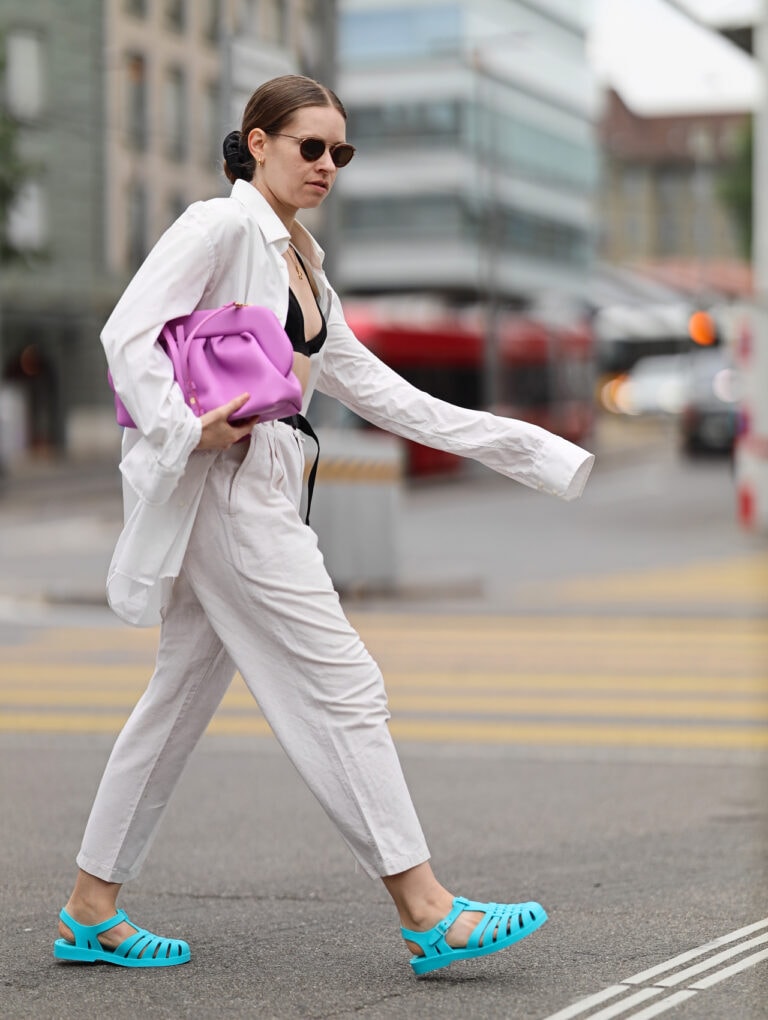 How to Wear a Bra as a Top: New Trend All Petites Must Try