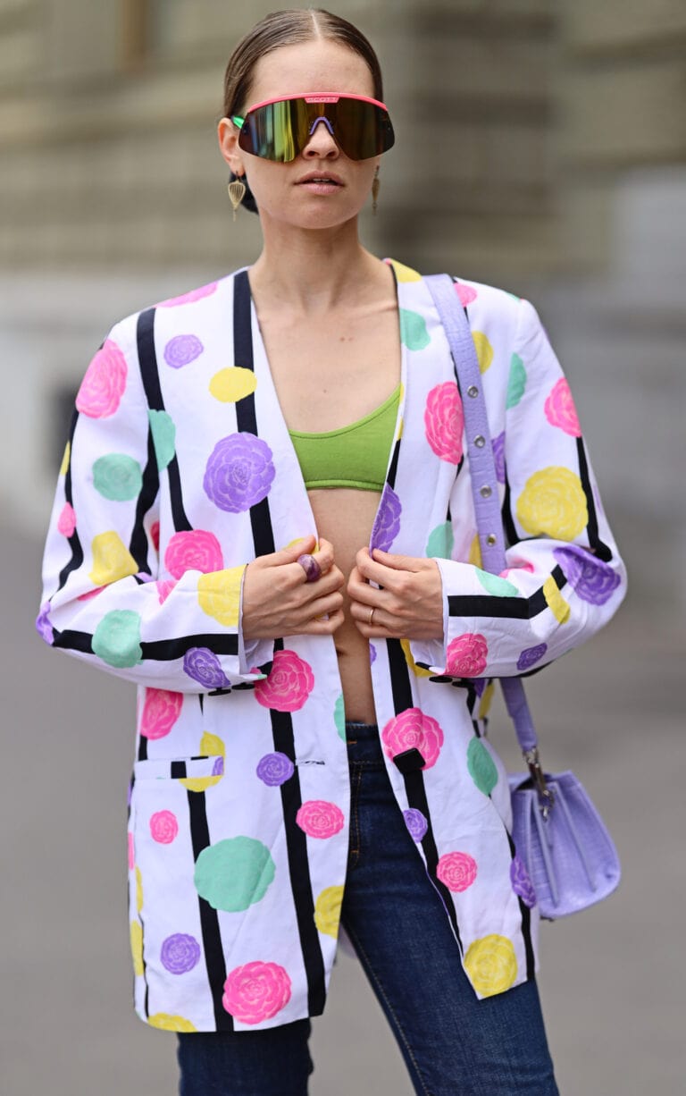 How to Wear a Bra as a Top: New Trend All Petites Must Try