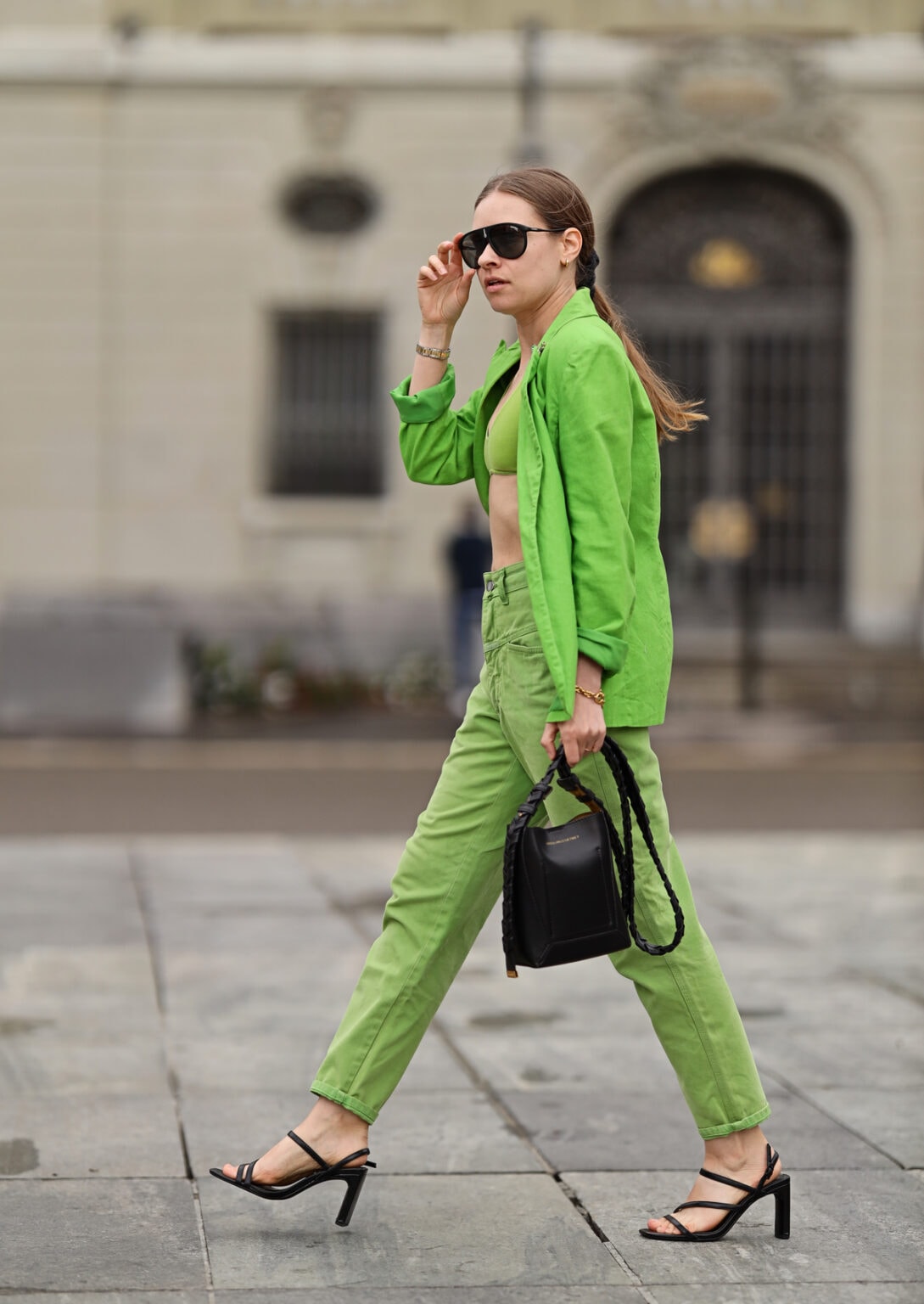 How to Wear a Bra as a Top: New Trend All Petites Must Try