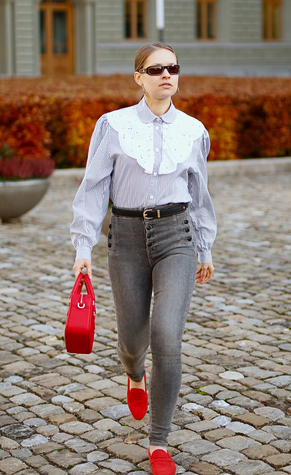 The It Girl Way to Style Jeans for Work: Outfit Ideas + Tips